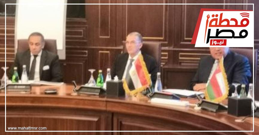 وزير الخارجية يدعو القطاع الخاص ورجال الأعمال في سلطنة عمان لزيادة